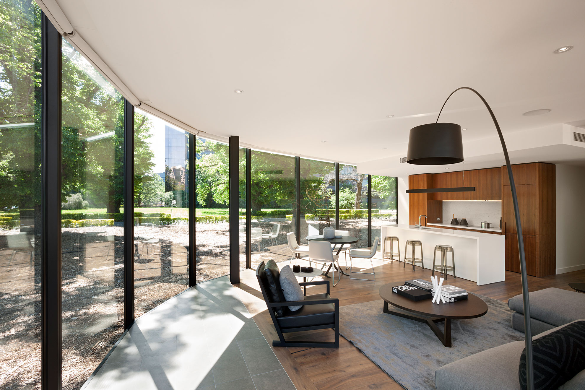 Parque Display Suite — Multi-residential retail — Carr